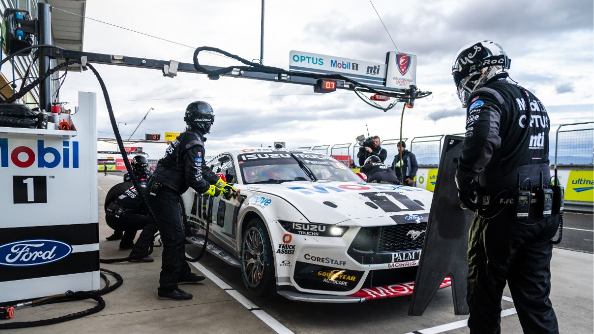 An Action-Packed Weekend at the Tasmania SuperSprint