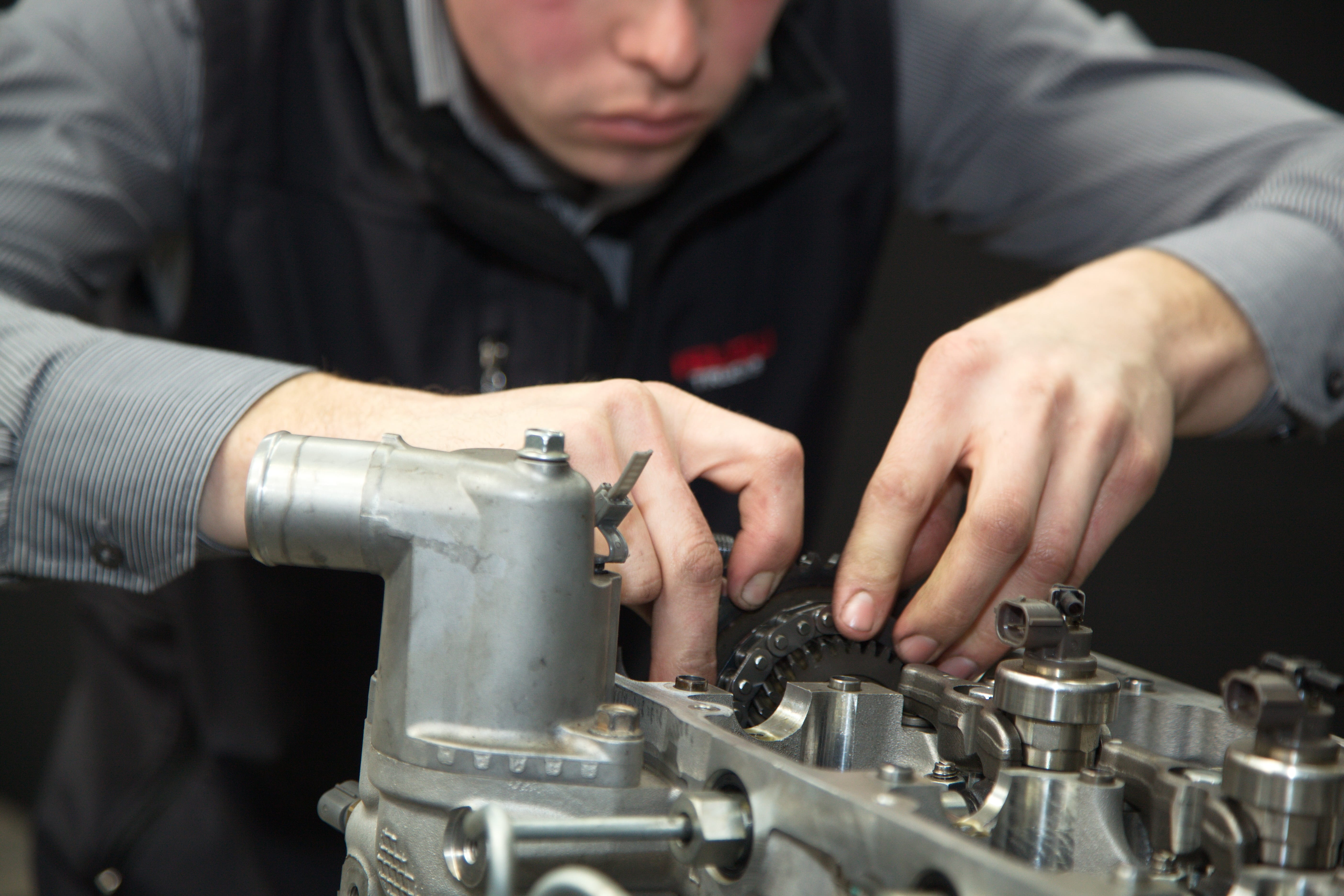 Too Hot To Handle: Isuzu Dealers And Technicians At Isuzu Trucks ...